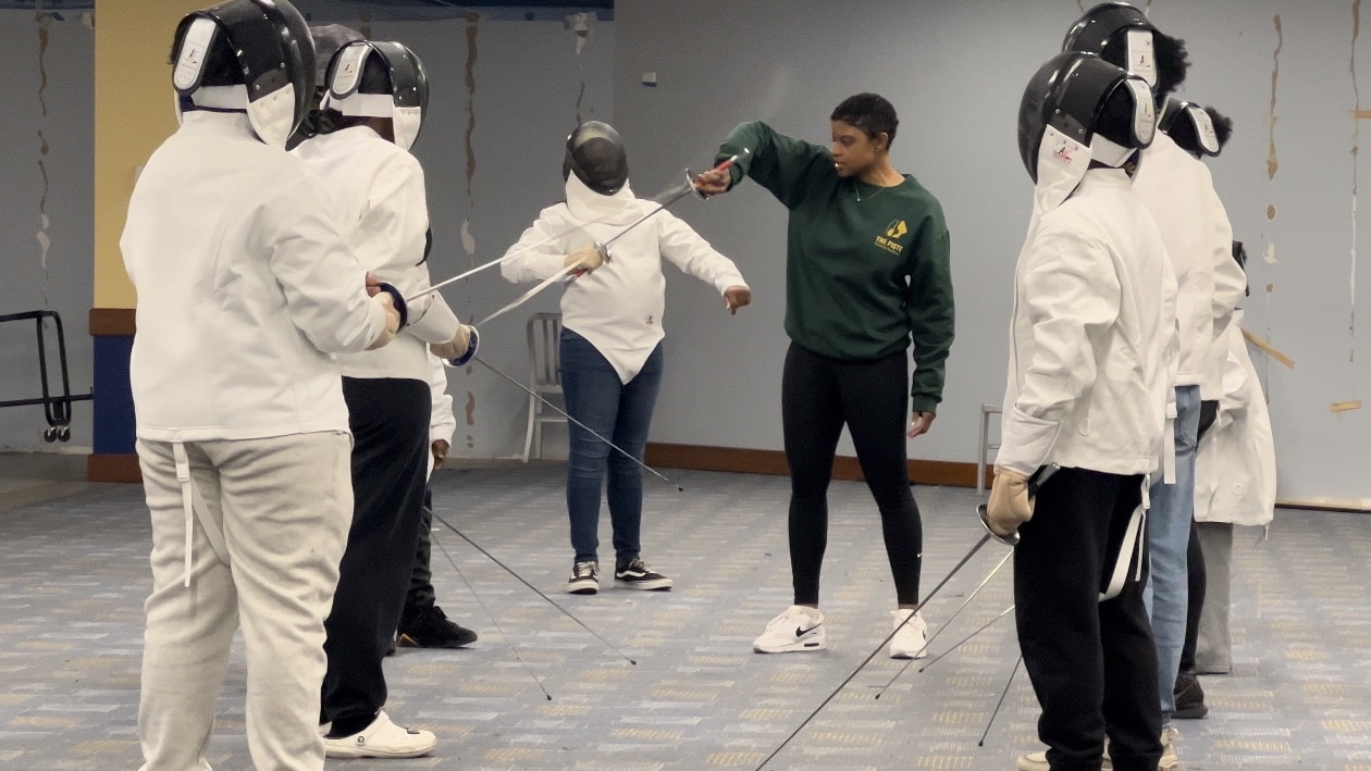 EN GARDE: World Champion Olympian Teaches New Rochelle Kids the Basics ...